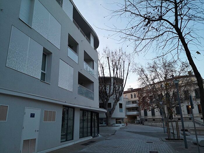 Appartement à louer - Jonquieres Centre, Martigues - 2 pièces - 1 chambre