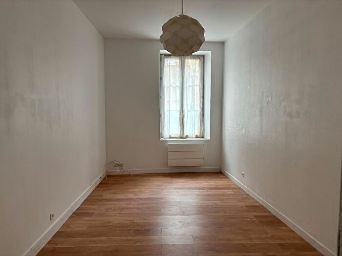 Appartement 1 pièce à Bordeaux, Saint-Christoly, à louer
