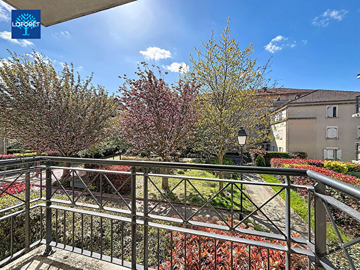 Appartement 3 pièces à vendre - Bussy-Saint-Georges, Violennes, Village