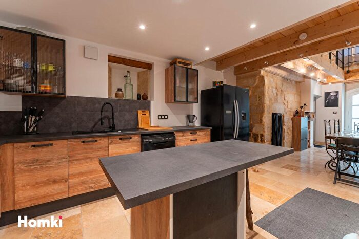 Maison 5 pièces à Beaucaire, Centre-ville, à vendre