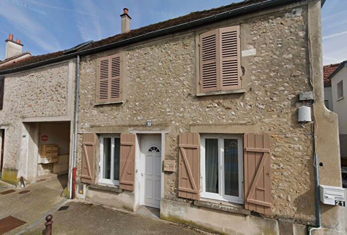 Maison 3 pièces à louer - Brie-Comte-Robert, Centre-ville