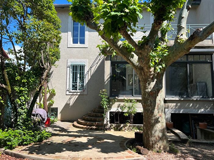 Maison à vendre - Alès, Centre-ville - 6 pièces - 4 chambres