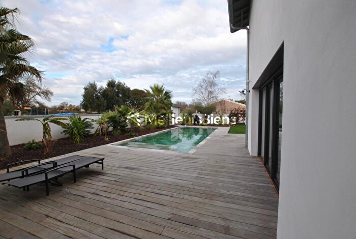 Maison à vendre - Saint-Sulpice-et-Cameyrac - 8 pièces - 4 chambres