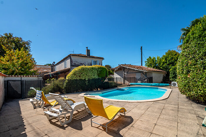 Maison 6 pièces à vendre - Corme-Royal
