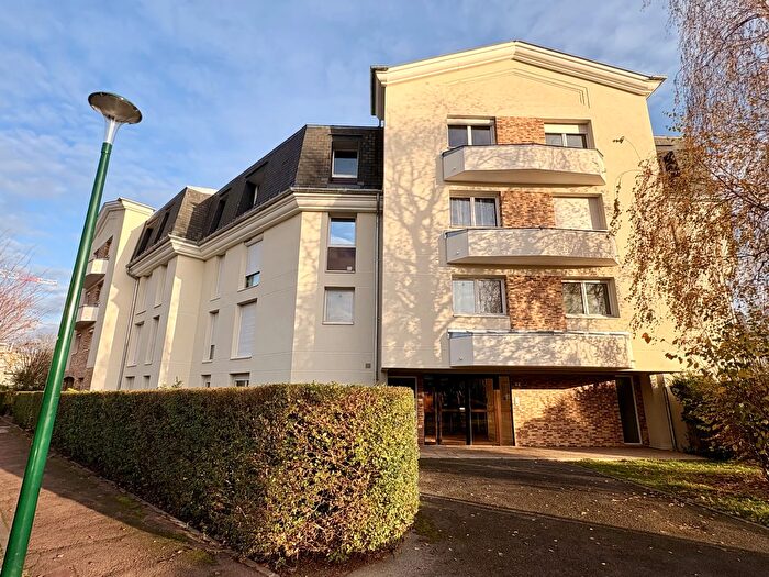 Appartement à vendre - Noiseau - 3 pièces - 2 chambres