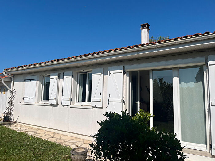 Maison à vendre - Saint-Sulpice-de-Royan - 4 pièces - 3 chambres