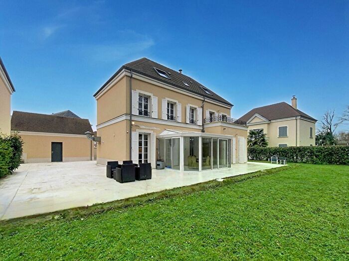 Maison à louer - Bailly-Romainvilliers - 7 pièces - 5 chambres