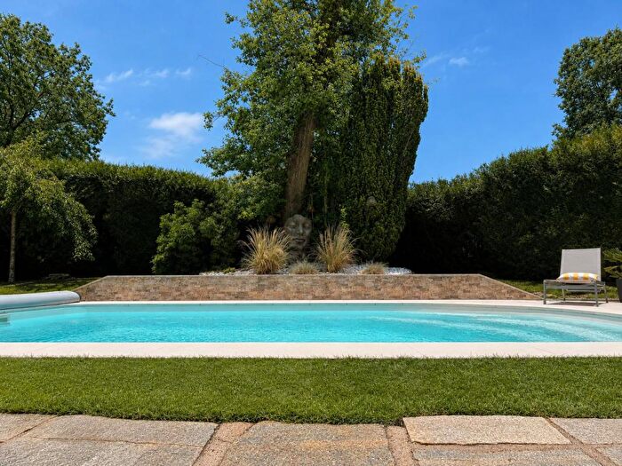Maison 7 pièces à vendre - Les Essarts-le-Roi