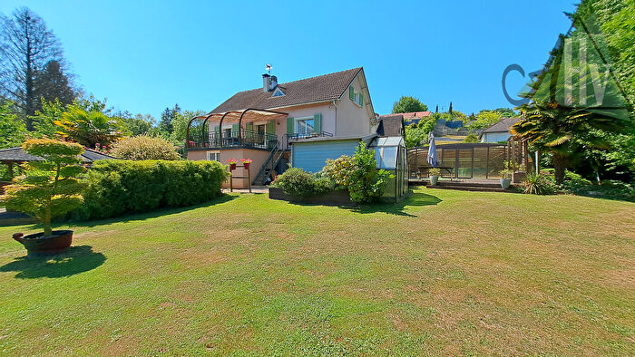 Pont-sur-Yonne : Maison 7 pièces à vendre