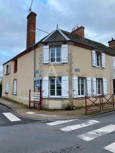 Vitry-aux-Loges - Maison 6 pièces à louer