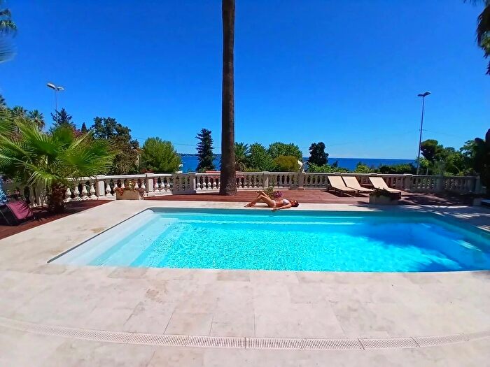 Maison à vendre - Vallauris, Puadon, Plateau de Bernis, Super Cannes, Le Maure - 10 pièces - 5 chambres