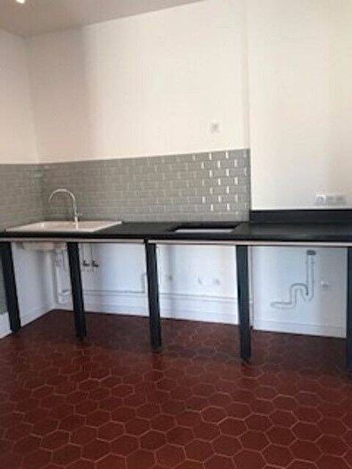 Lepante, Nice : Appartement 2 pièces à louer