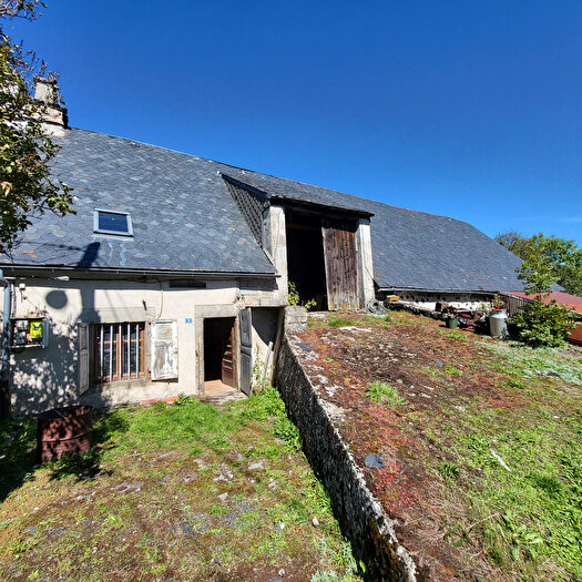 Maison à vendre - Lugarde - 5 pièces - 2 chambres