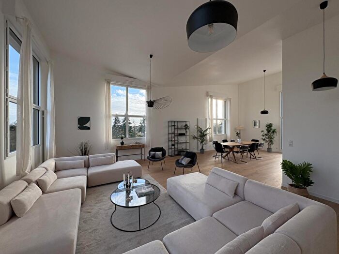 Appartement à louer - Cesson-Sévigné, Bourgchevreuil, Dézerseul, Pommeraie - 6 pièces - 3 chambres