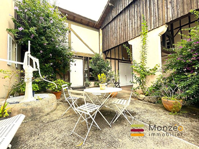 Maison à vendre - Mugron - 9 pièces - 4 chambres