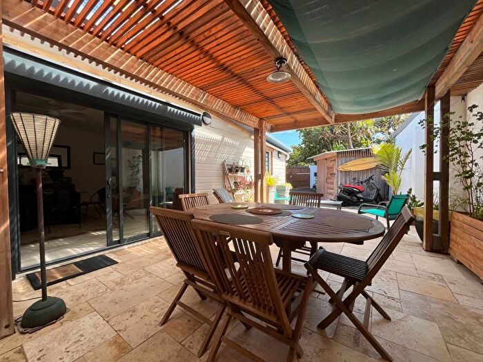 Saint-Pierre, Terre Sainte, Université : Maison 4 pièces à vendre