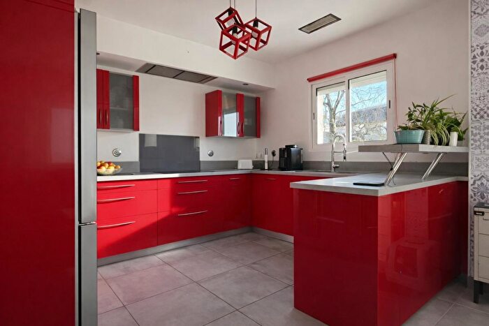 Maison à vendre - Lavelanet - 5 pièces - 3 chambres