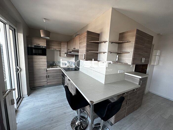 Maisons à vendre et appartements à louer - 1