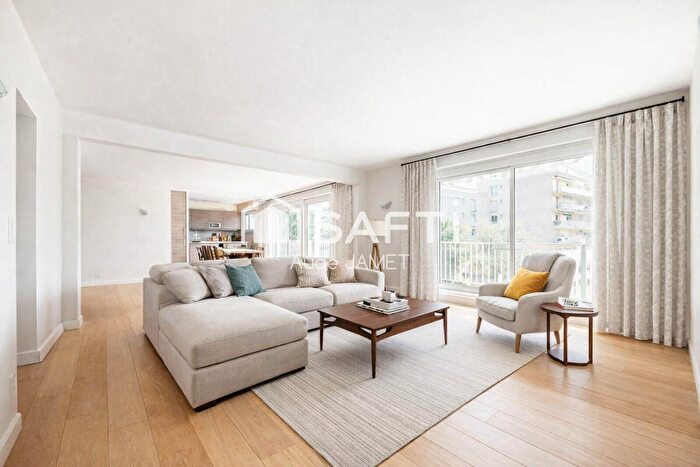 Appartement à vendre - Versailles, Notre Dame - 7 pièces - 4 chambres