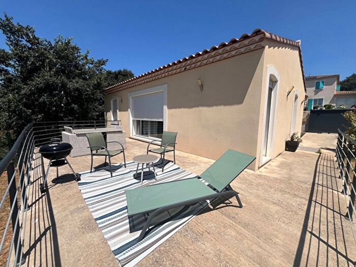 Maison à louer - Saint-Gilles - 4 pièces - 3 chambres