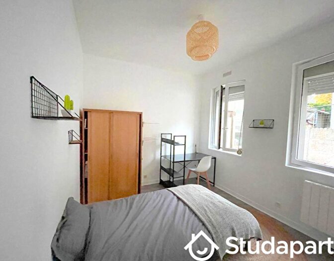 Nord Ouest, Aulnoy-lez-Valenciennes : Appartement 1 pièce à louer