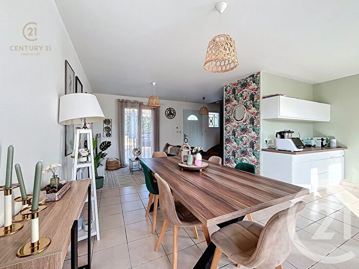 Maison à vendre - Roussillon - 5 pièces - 4 chambres