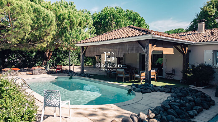 Maison à vendre - Châteauneuf-sur-Charente - 5 pièces - 3 chambres