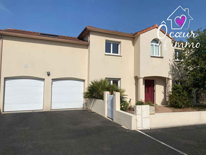 Maison 7 pièces à Cholet, Choletière, à vendre