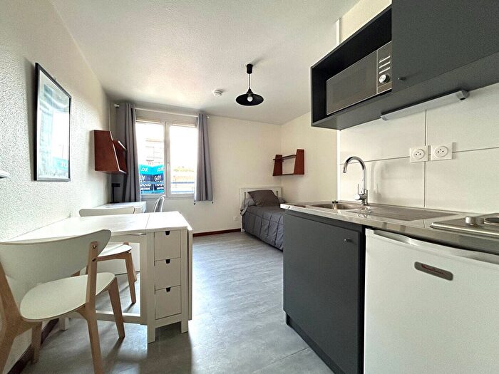 Appartement 1 pièce à Bizillon-Centre Deux, Saint-Étienne, à louer