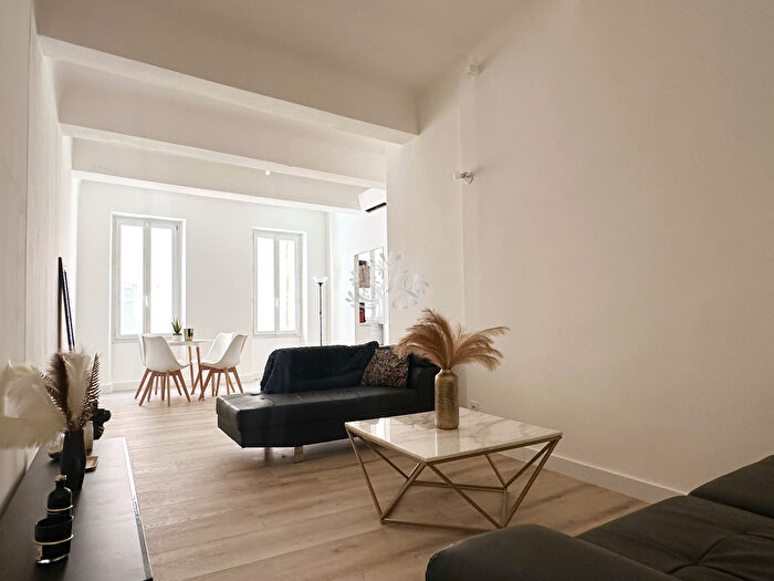 Appartement à vendre - Sanary-sur-Mer, Centre-ville, Port - 2 pièces - 1 chambre