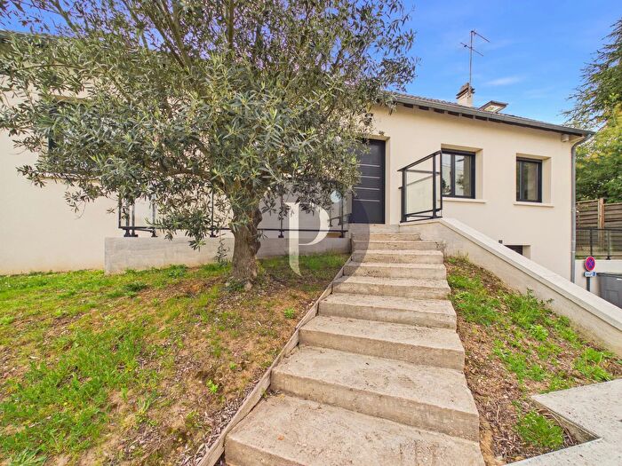 Maison 6 pièces à vendre à Verrières-le-Buisson, Ferme, Saint-Fiacre