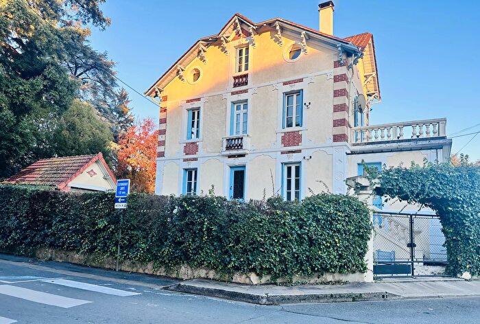 Maison à vendre - Bergerac - 9 pièces - 6 chambres