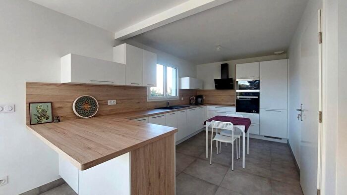 Maison à vendre - Vallières - 4 pièces - 3 chambres