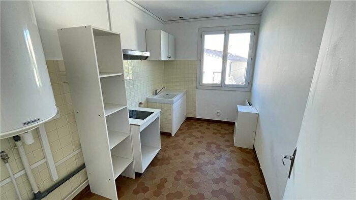 Appartement à louer - Nyons - 3 pièces - 2 chambres