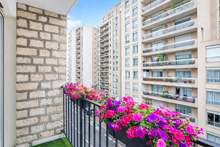 Appartement à vendre - Courbevoie, Hôtel de ville - 3 pièces - 2 chambres