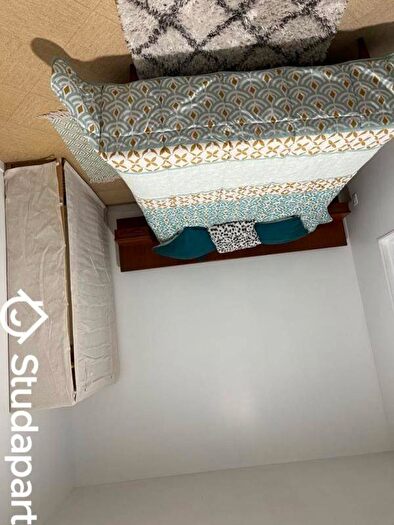 Appartement à louer - Saint Eloi, La Rochelle - 1 pièce - 3 chambres