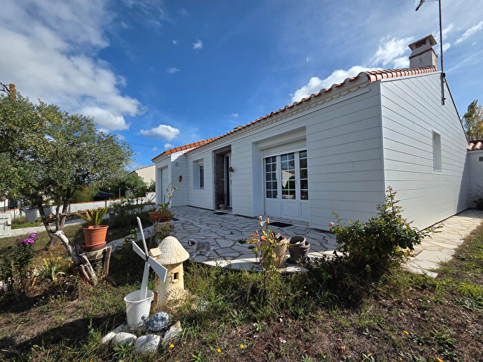 Saint-Hilaire-de-Riez, Centre-ville, Chaignaie, Poudroux : Maison 3 pièces à vendre
