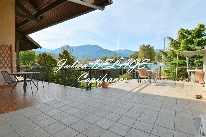 Appartement à vendre - Embrun - 4 pièces - 3 chambres