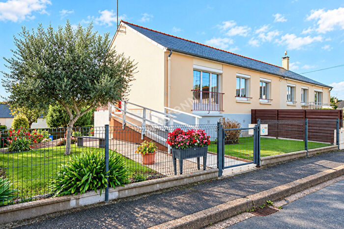 Saint-Aubin-d'Aubigné - Maison 3 pièces à vendre