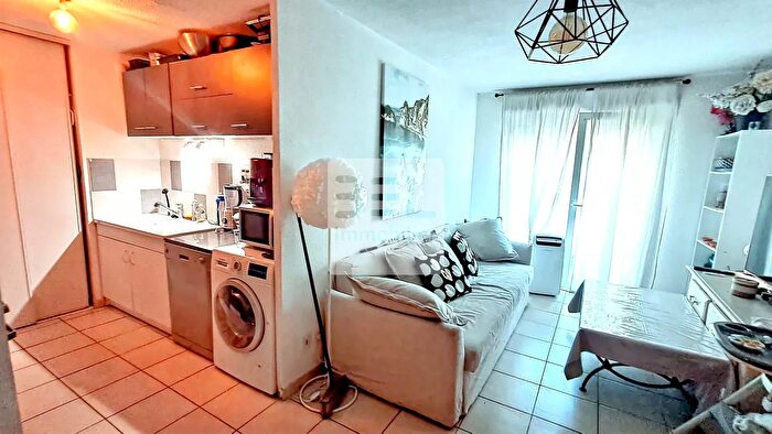 Appartement à vendre - Bagnols-sur-Cèze, Les Escanaux - 3 pièces - 2 chambres