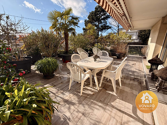 Appartement à vendre - Montmorency, Centre Montmorency - 5 pièces - 3 chambres