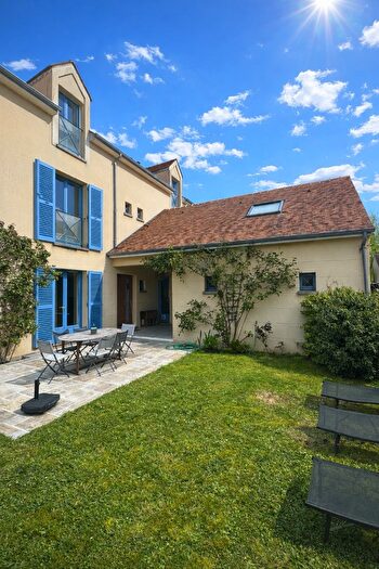 Maison 8 pièces à Les Loges-en-Josas, à vendre