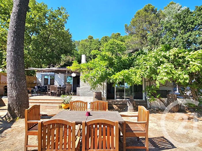 Maison à vendre - Éguilles - 6 pièces - 4 chambres