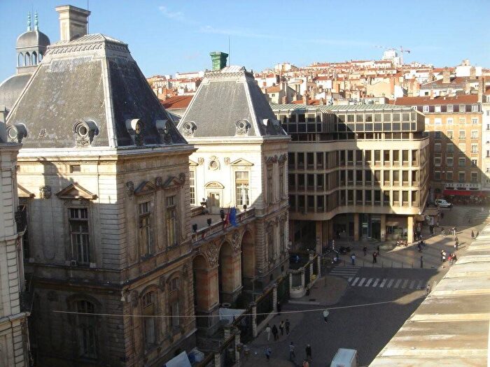 Terreaux, Lyon 1er arrondissement : Appartement 3 pièces à louer