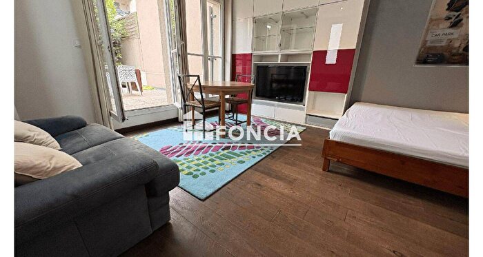 Centre Ville-Jonchère, Bougival : Appartement 2 pièces à louer