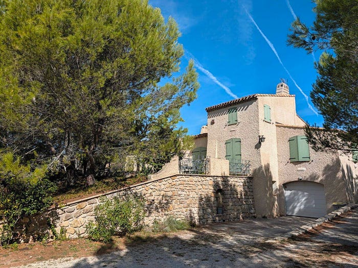 Maison 5 pièces à Campagne en E-Figons-Surville-Plantiers, Éguilles, à louer