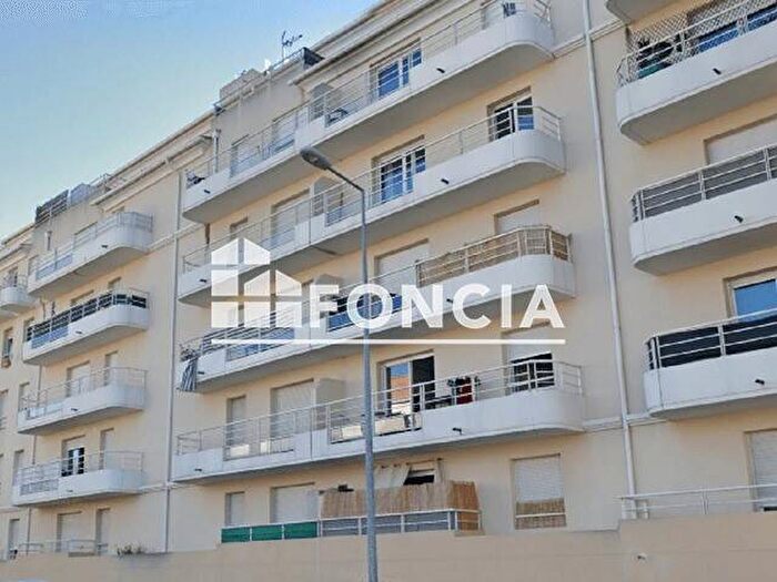 Appartement à louer - Saint Jean, La Seyne-sur-Mer - 2 pièces - 1 chambre