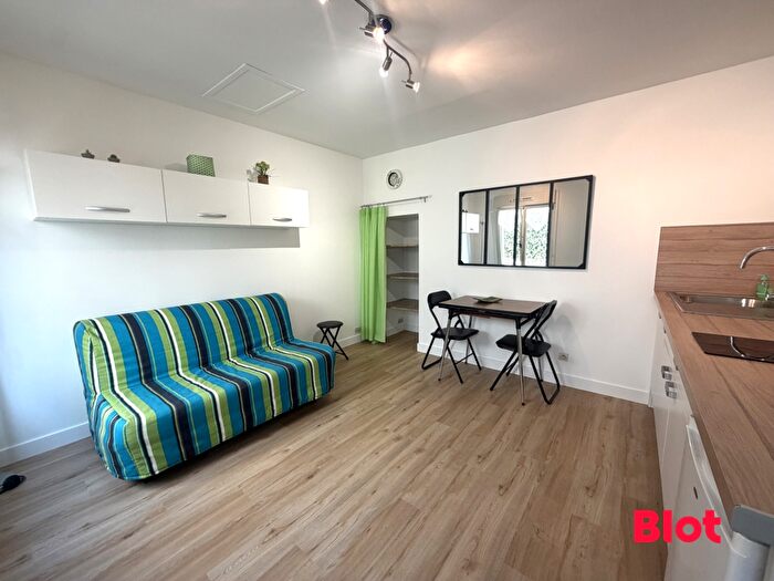 Appartement 1 pièce à Quartiers Centre, Saint-Anne, à vendre
