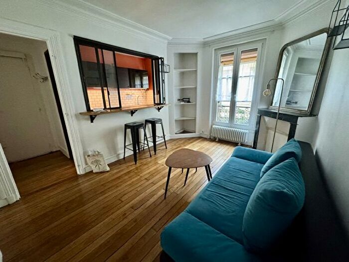 Appartement 2 pièces à Paris 17ème, La Fourche, Guy Moquet, à vendre