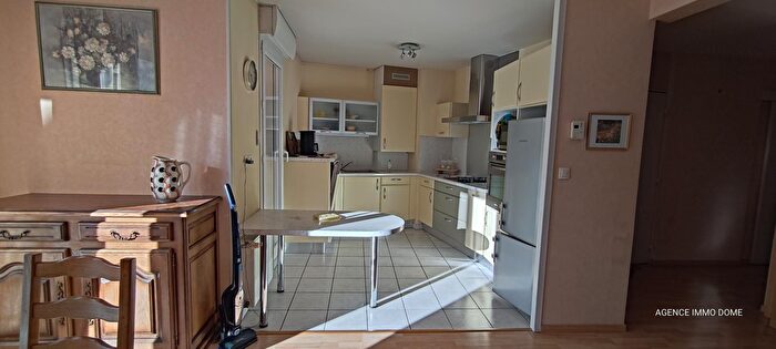 Appartement à louer - Clermont-Ferrand, Chanteranne, La Glacière - 4 pièces - 2 chambres